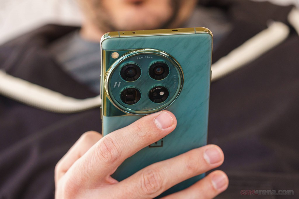 OnePlus 12 pictures, official photos