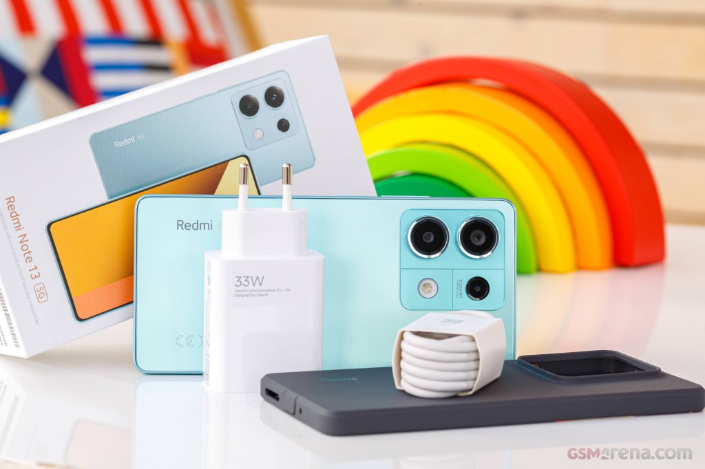 Xiaomi Redmi Note 13 pictures, official photos