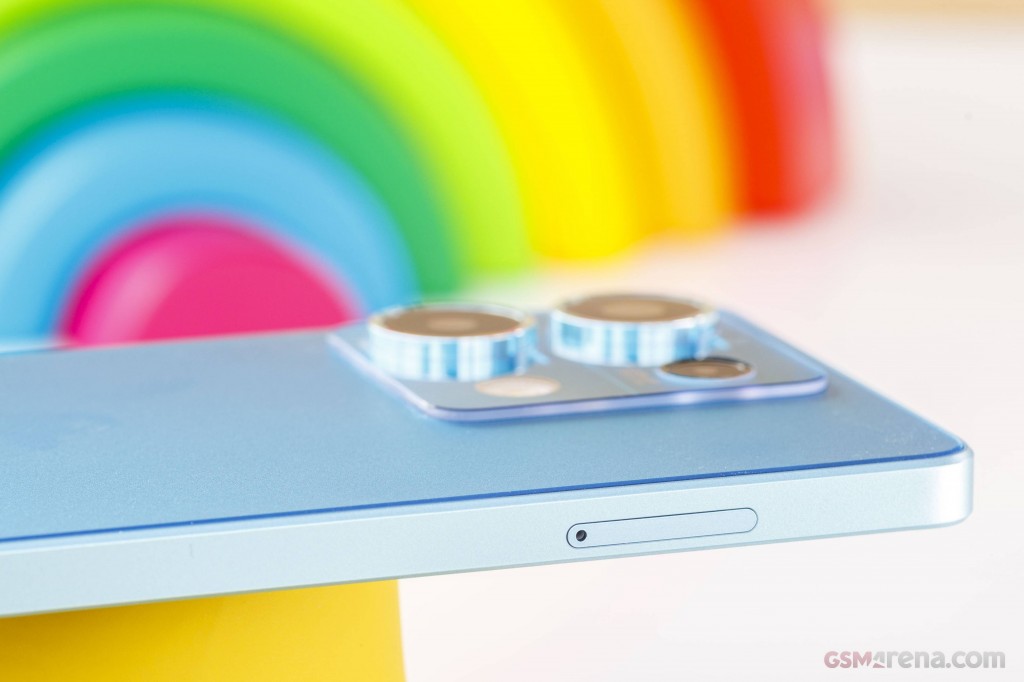 Xiaomi Redmi Note 13 pictures, official photos