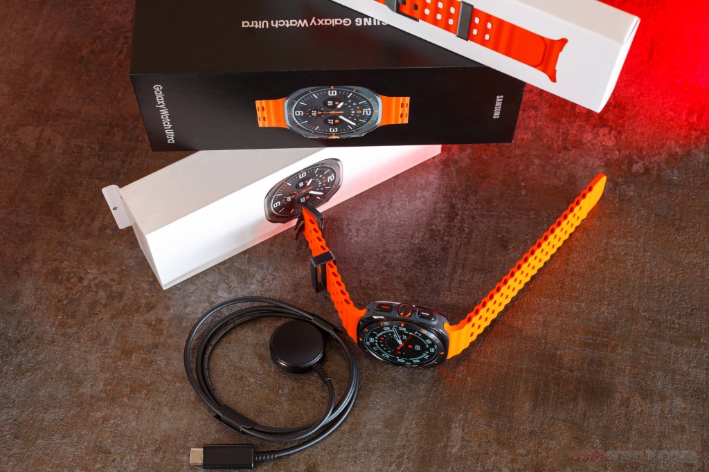 Samsung Galaxy Watch Ultra pictures, official photos