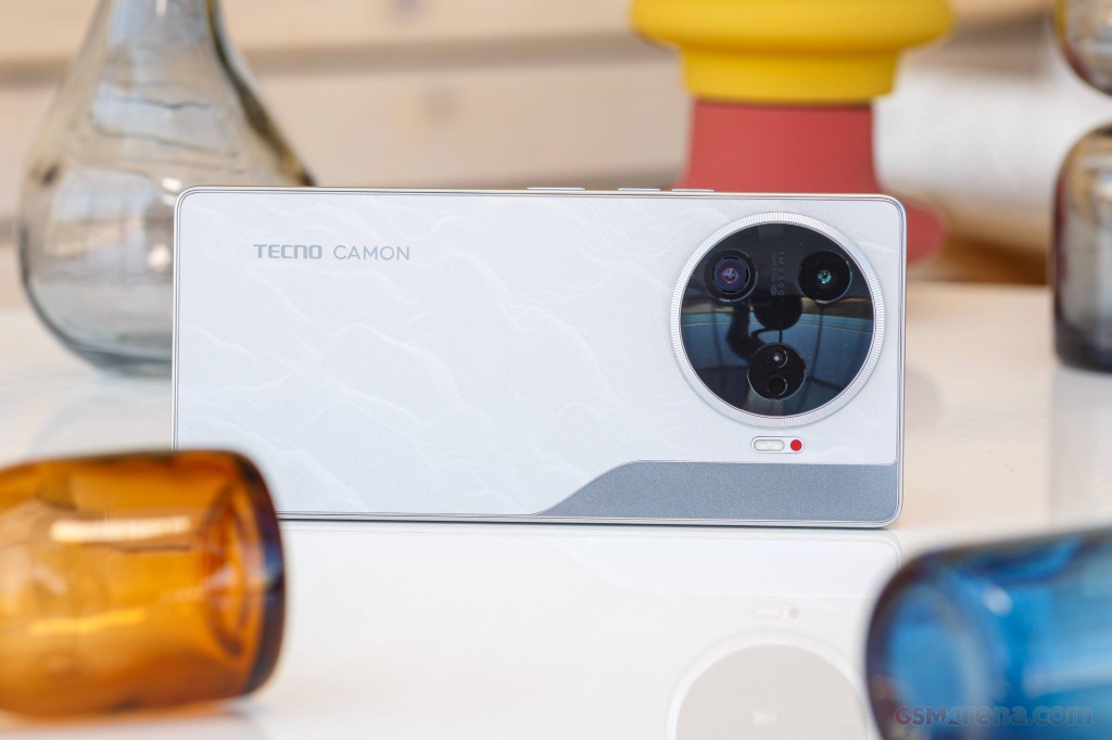 Tecno Camon 30 Pro pictures, official photos