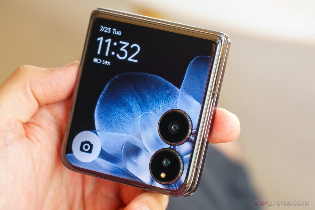 Xiaomi Mix Flip pictures, official photos