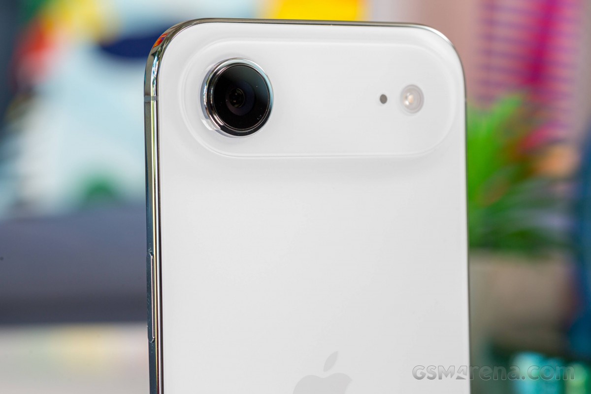 Apple iPhone Air review: Design and build