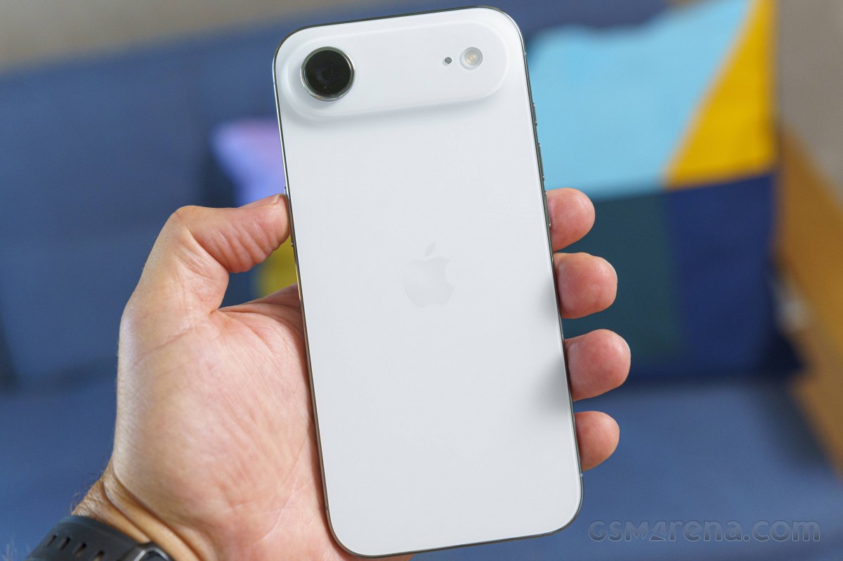Apple iPhone Air review: Design and build