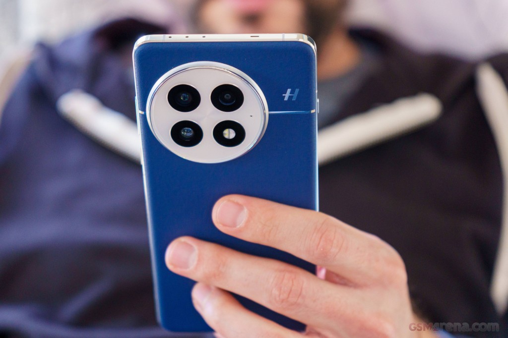 OnePlus 13 pictures, official photos