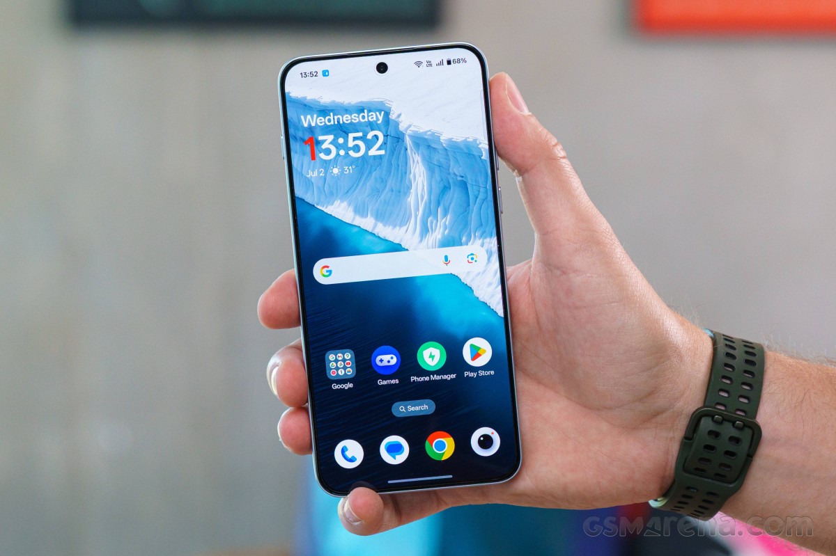 OnePlus Nord 5 review: Design and build