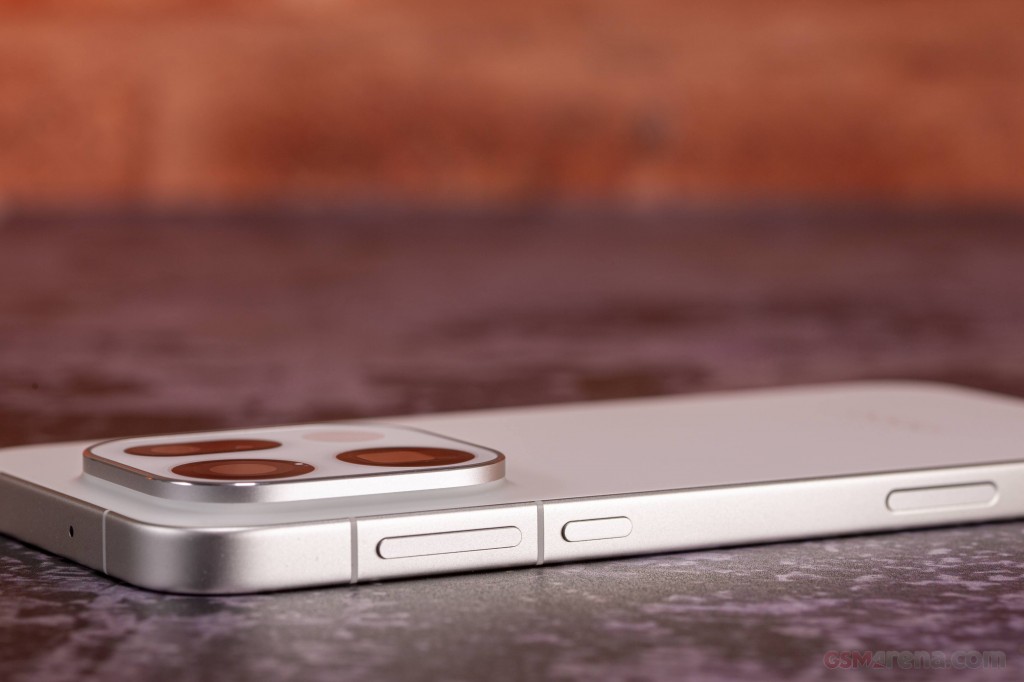 Oppo Find X9 Pro pictures, official photos