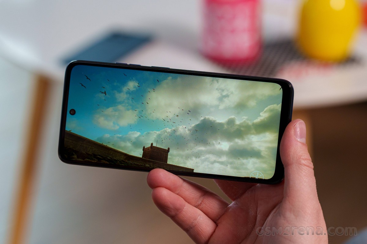 Moto G & G Play (2026) review: Our lab tests - display, battery life ...