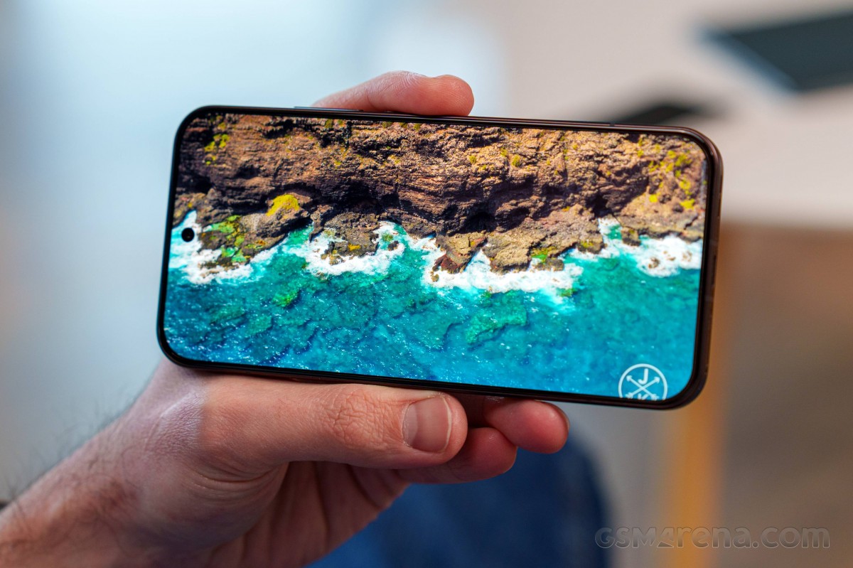 Oppo Reno15 Pro (mini) review: Our lab tests - display, battery life ...