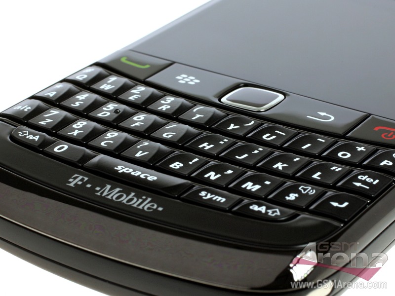 BlackBerry Bold 9780 pictures, official photos