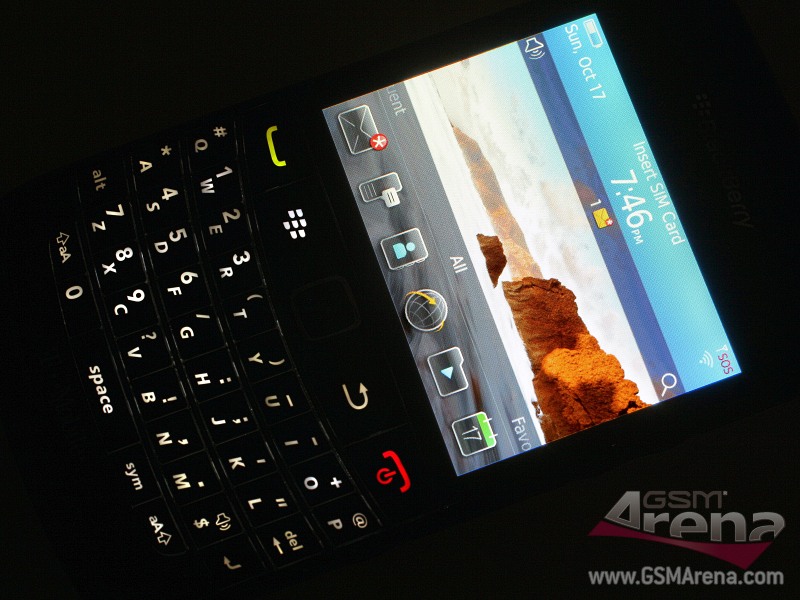 BlackBerry Bold 9780 pictures, official photos