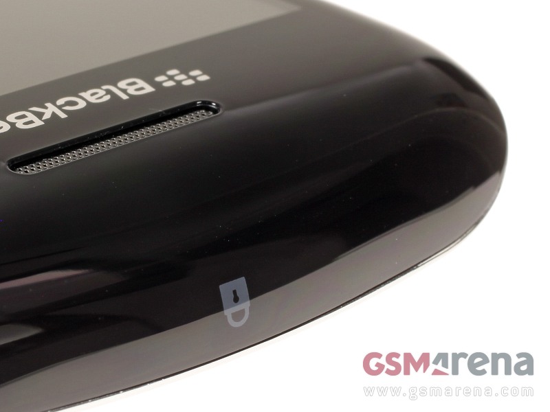 BlackBerry Bold 9790 pictures, official photos