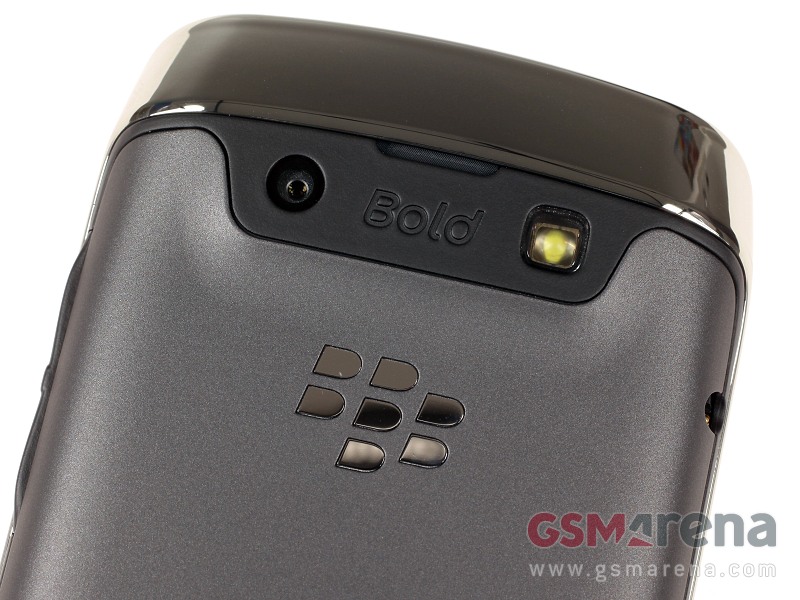BlackBerry Bold 9790 pictures, official photos