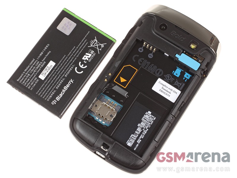 BlackBerry Bold 9790 pictures, official photos