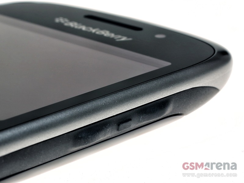 BlackBerry Curve 9320 pictures, official photos