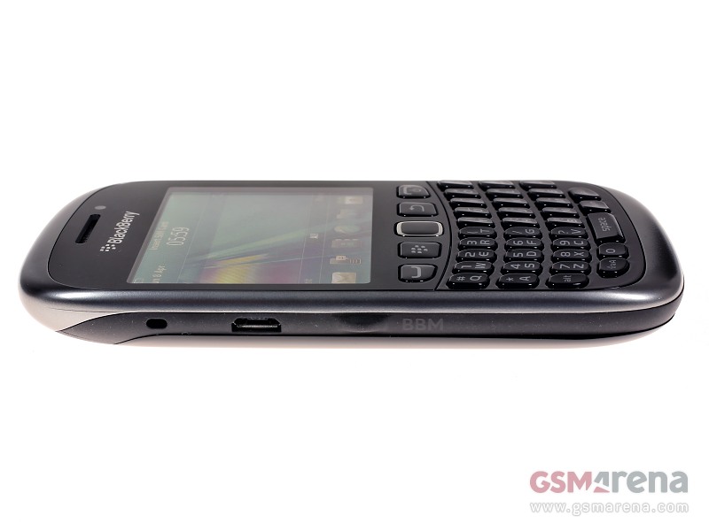 BlackBerry Curve 9320 pictures, official photos