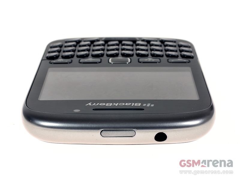 BlackBerry Curve 9320 pictures, official photos