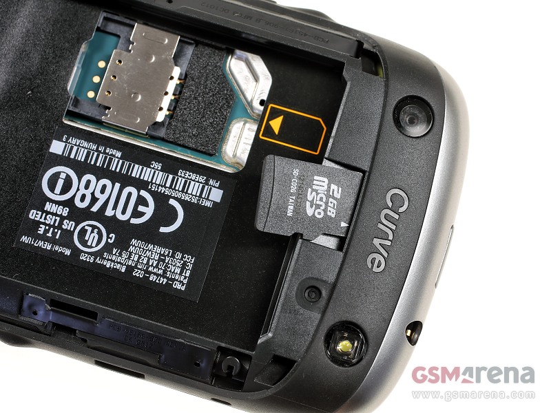 BlackBerry Curve 9320 pictures, official photos