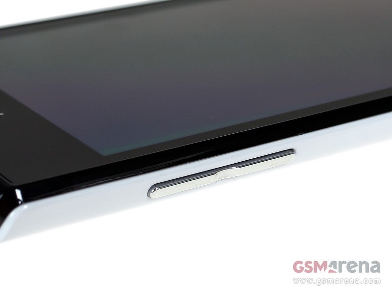 Huawei Ascend P1 pictures, official photos