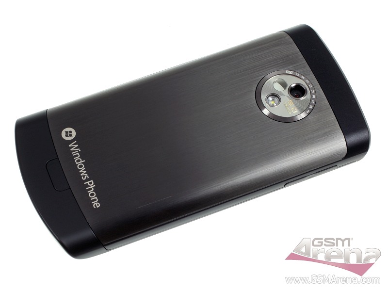 LG E900 Optimus 7 pictures, official photos