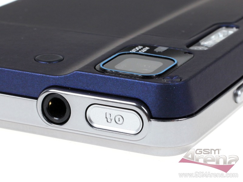 Motorola MILESTONE XT720 pictures, official photos