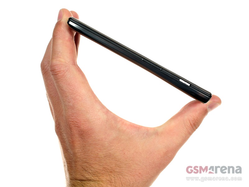 Motorola RAZR MAXX pictures, official photos