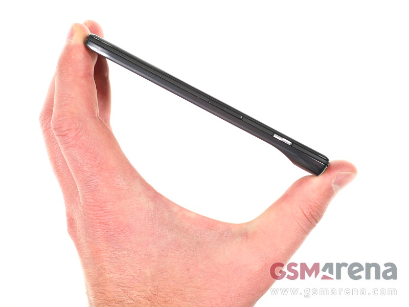 Motorola RAZR XT910 pictures, official photos