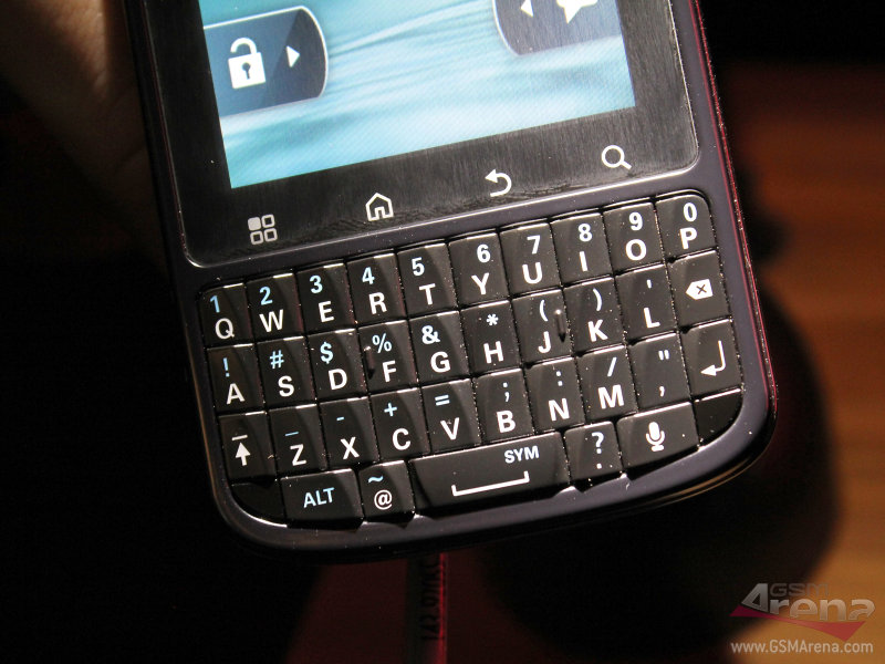 Motorola PRO pictures, official photos