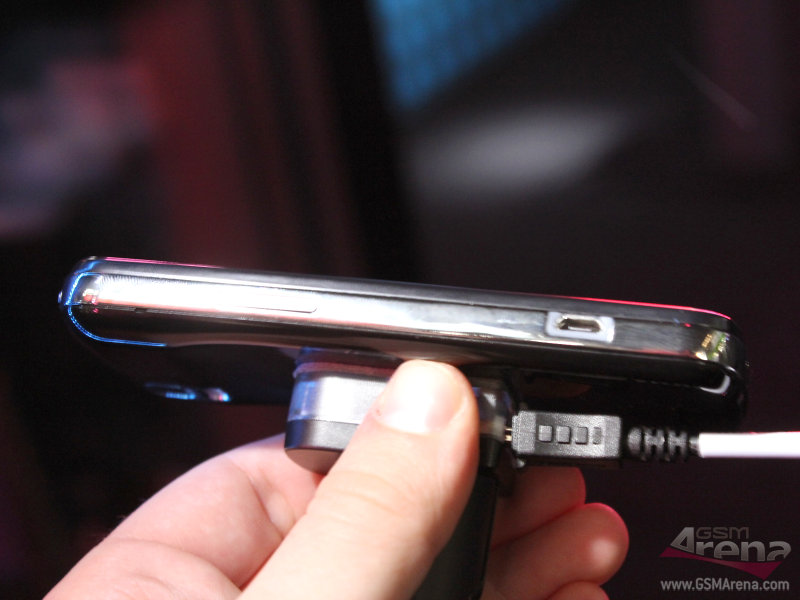 Motorola PRO pictures, official photos