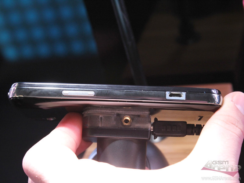 Motorola PRO pictures, official photos