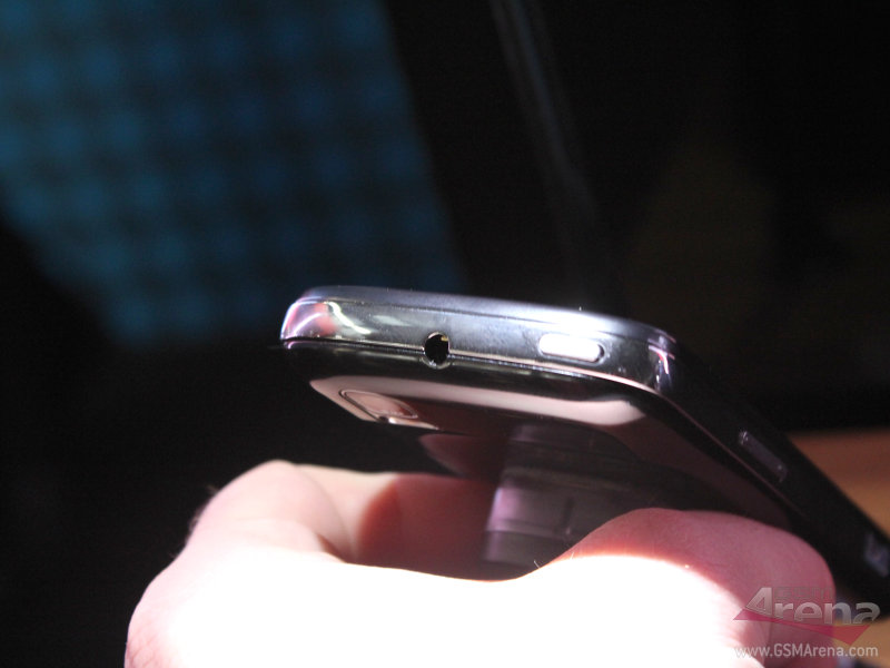 Motorola PRO pictures, official photos