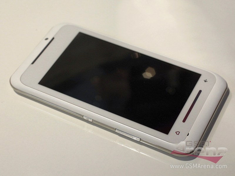 Toshiba TG01 pictures, official photos