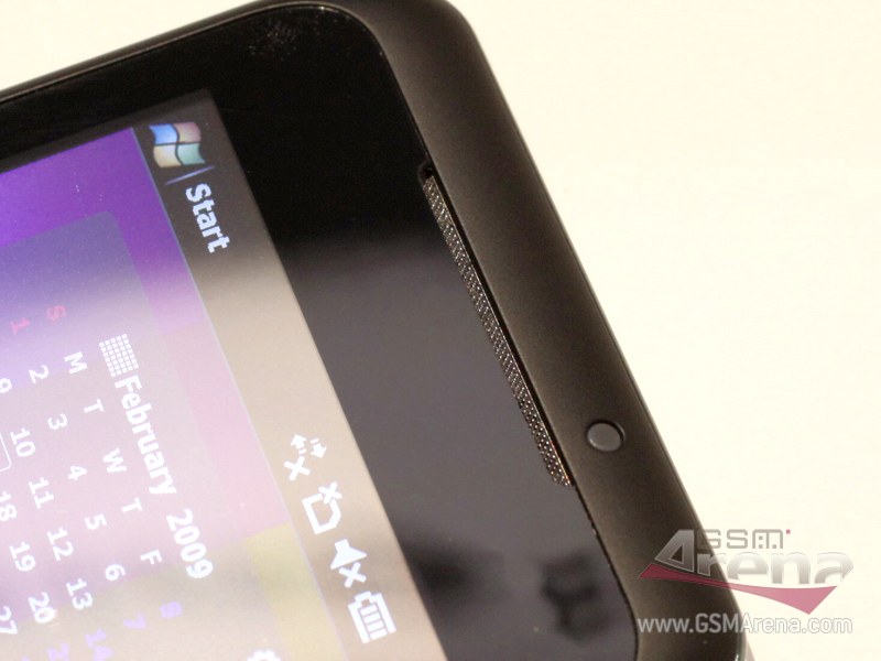 Toshiba TG01 pictures, official photos