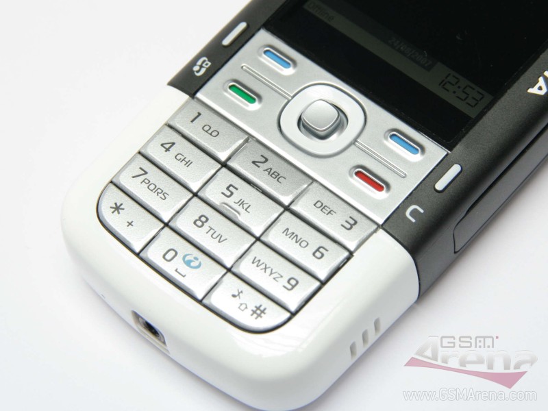 Nokia 5700 pictures, official photos