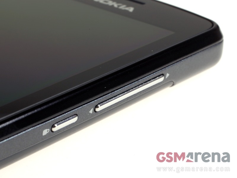 Nokia 700 pictures, official photos