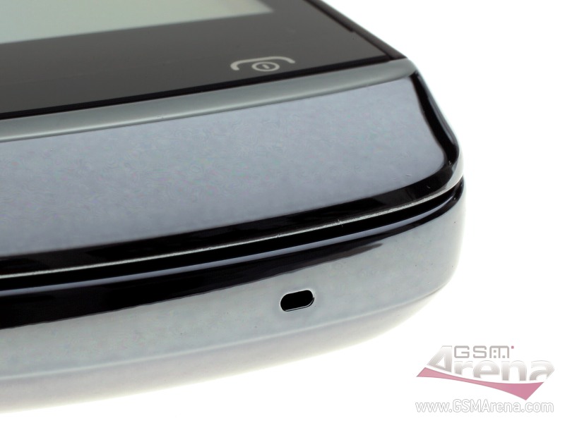 Nokia C2-02 pictures, official photos