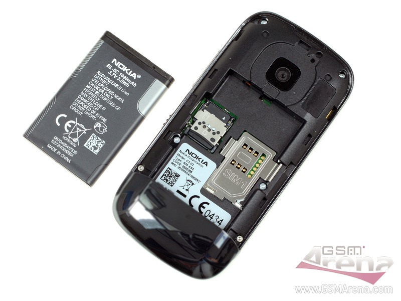 Nokia C2-02 pictures, official photos