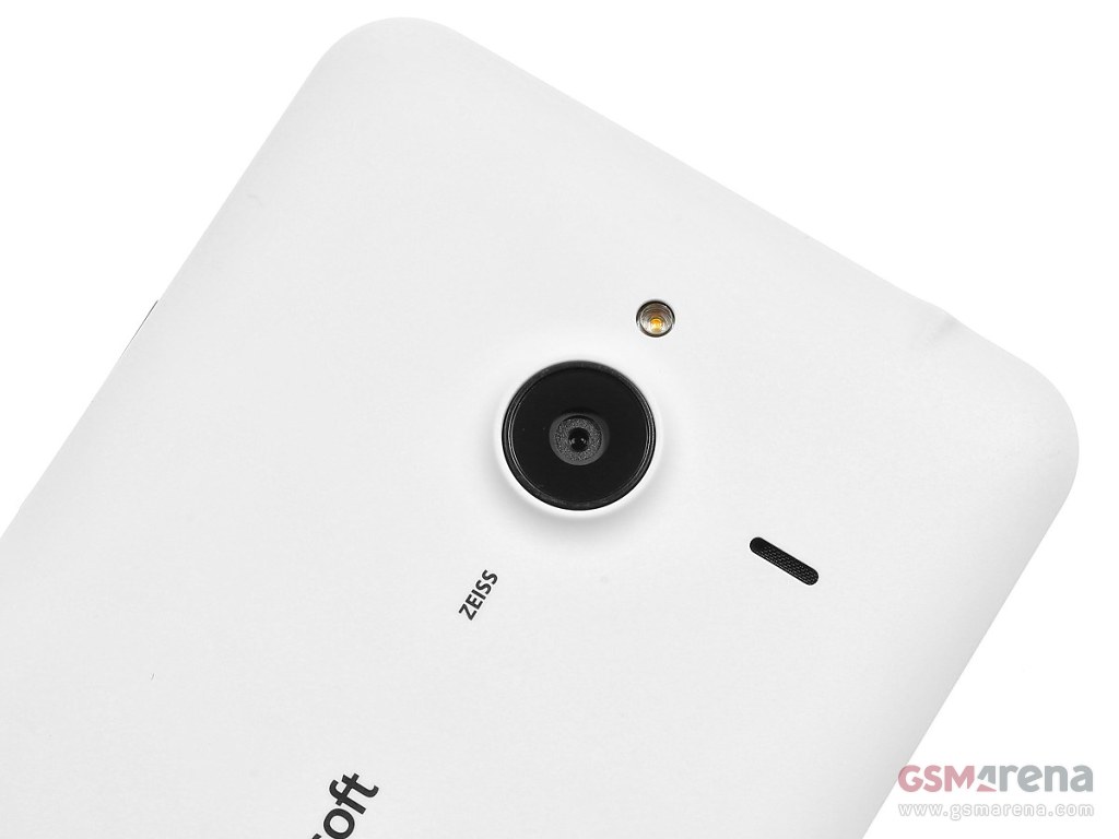 Microsoft Lumia 640 XL LTE Dual SIM pictures, official photos