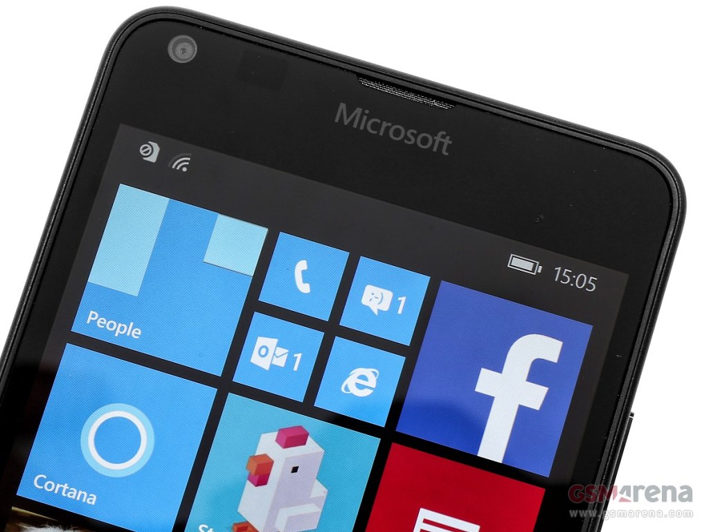 Microsoft Lumia 640 LTE pictures, official photos
