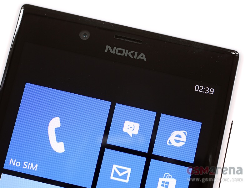Nokia Lumia 720 pictures, official photos
