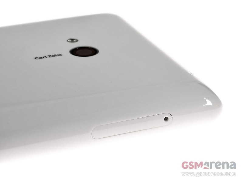 Nokia Lumia 720 pictures, official photos