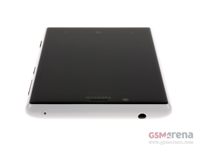 Nokia Lumia 720 pictures, official photos