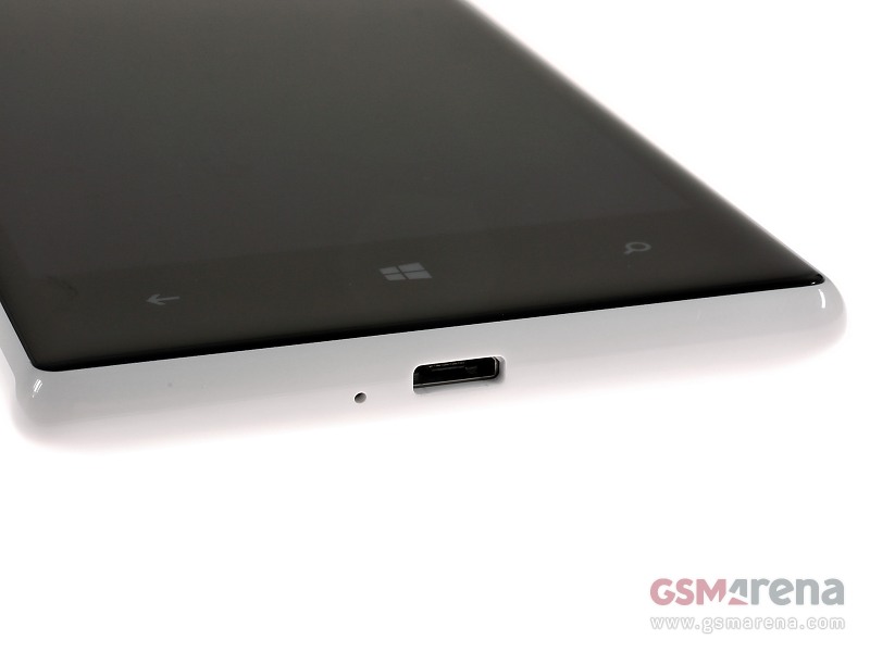 Nokia Lumia 720 pictures, official photos