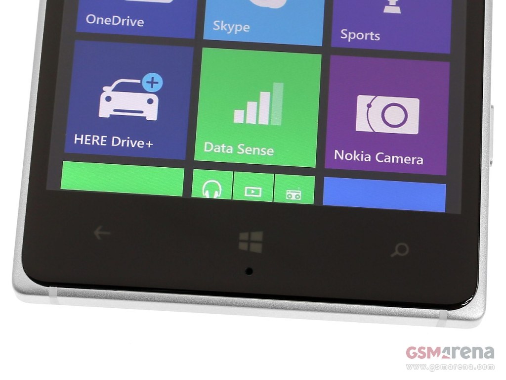 Nokia Lumia 830 pictures, official photos