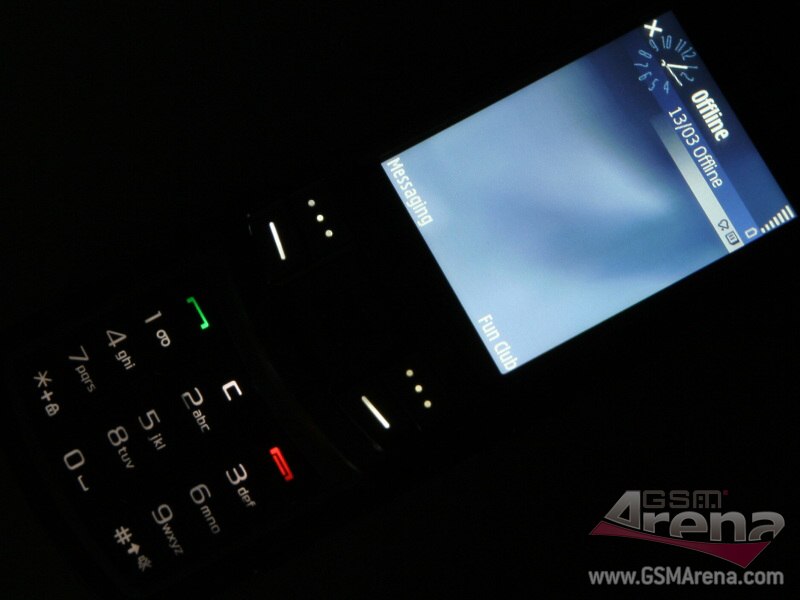 Samsung G810 pictures, official photos