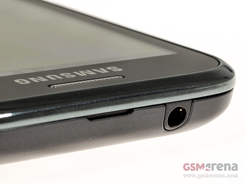 Samsung Galaxy Ace Plus S7500 pictures, official photos