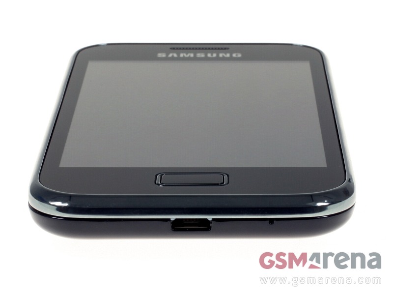 Samsung Galaxy Ace Plus S7500 pictures, official photos