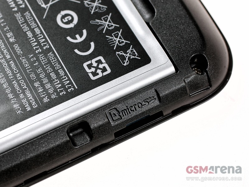 Samsung Galaxy Pocket S5300 pictures, official photos