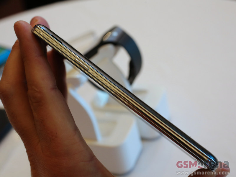 Samsung Galaxy S5 (octa-core) pictures, official photos