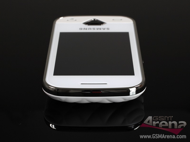 Samsung S7070 Diva pictures, official photos